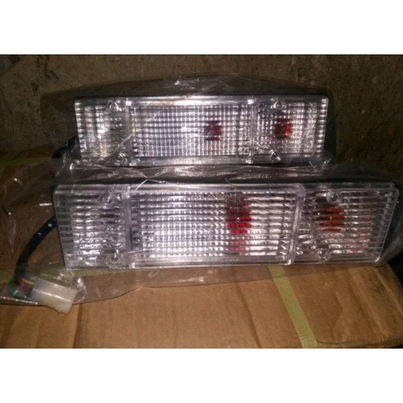 Stop Lamp. Crystal L300 Brake Light. Price per Set | Shopee Malaysia