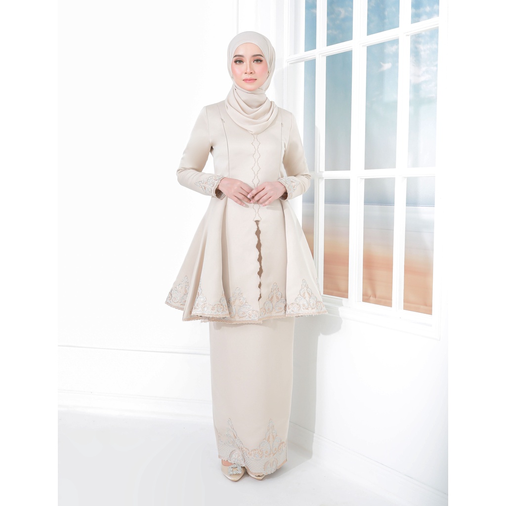 HIJABISTAHUB LEBARAN RAYA 2022 BAJU KEBAYA RAYA KEBAYA MODEN WILDA ...