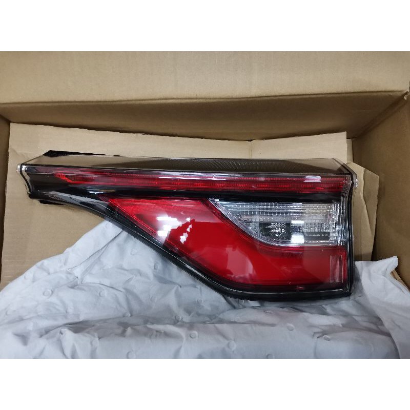 *ORIGINAL TOYOTA ACR50 ESTIMA 2016 AERAS REAR BONNET BOOT REFLECTOR ...