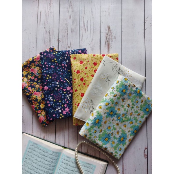 Handmade Sarung Al Quran/ Fabric Book Cover Size A5. Sila baca ...