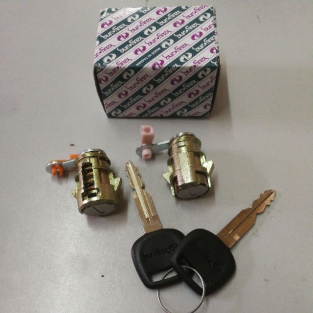 Hino Lorry Door Lock Set WU300 410 413 423 600 640 710 720 | Shopee ...
