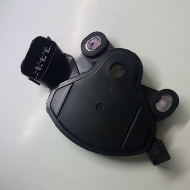 42700-39055 INHIBITOR SWITCH (HYUNDAI SONATA, TRAJET, ELANTRA, SANTA FE ...