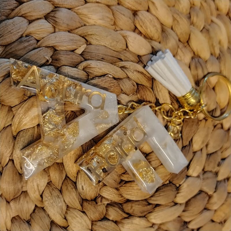 Keychain nama epoxy handmade | Shopee Malaysia