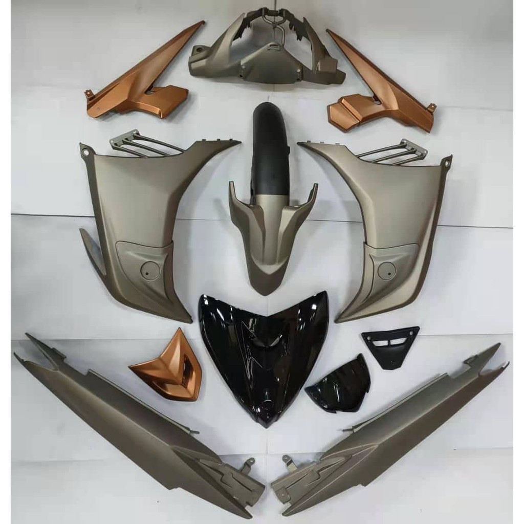 [ FREE STICKER V7 Warna Design ] Yamaha LC135 V7 Cutting Coverset Body ...