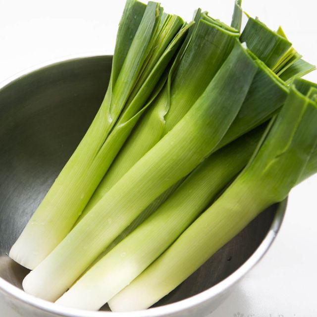 Leek Cameron Highlands (+/-400g) | Shopee Malaysia