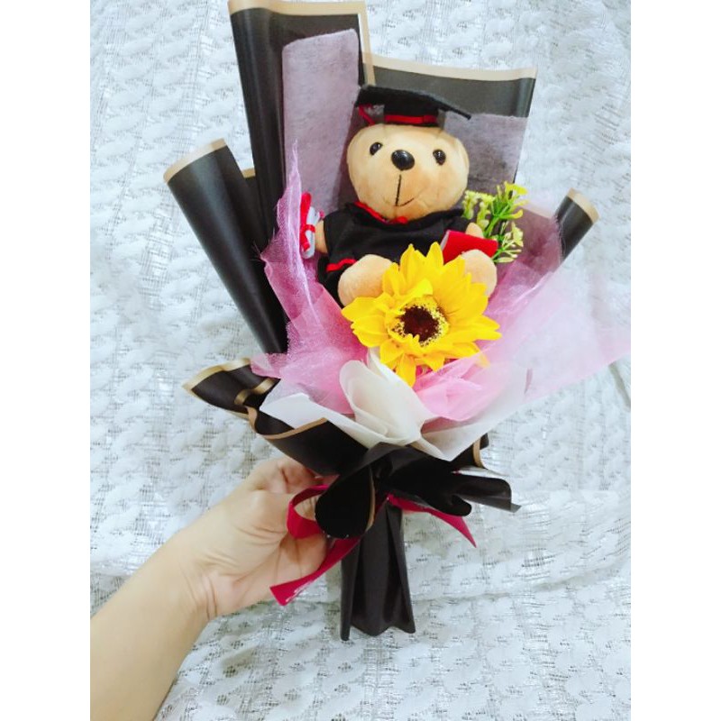 [Ready Stock] Promotion Graduation flower bouquet with Doraemon Hello ...