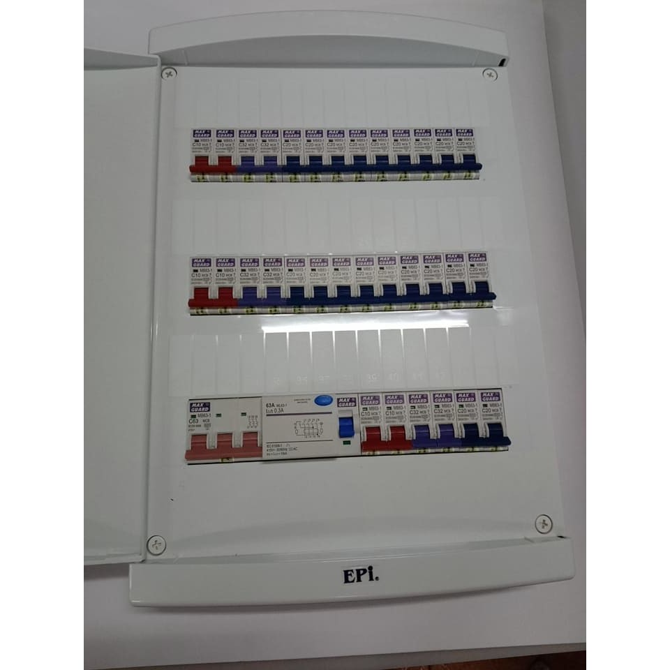UMS / MAXGUARD CONSUMER BOX KOTAK【THREE PHASE】 DB BOX FULL SET 45 WAY ...