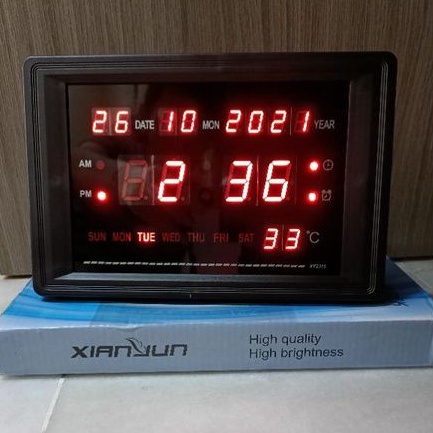 XIANJUN LED DIGITAL CLOCK CALENDAR ALARM CLOCK TEMPERATURE WALL DESK ...