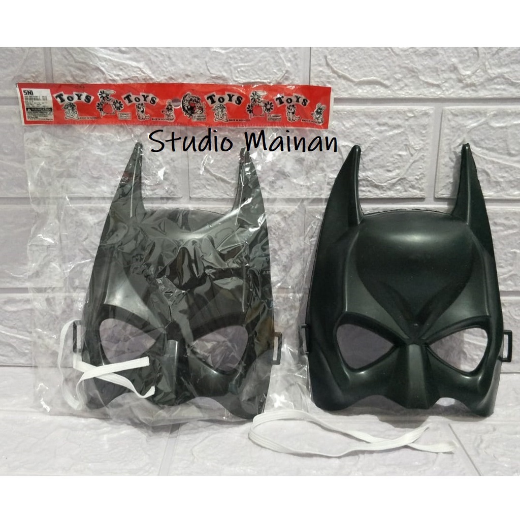 Toy cosplayer Batman mask captain america mask squid game guard mask ...