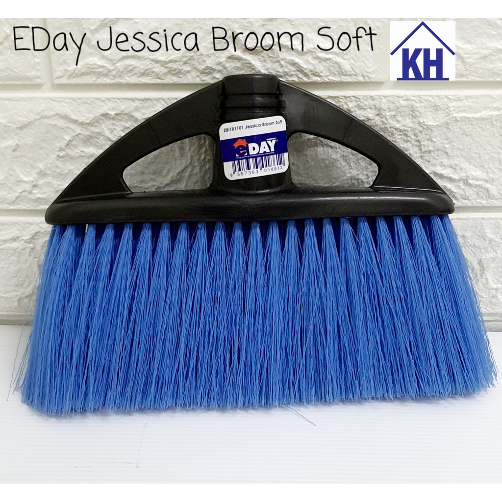 Hard & Soft Broom Plastic Broom / Penyapu Plastik Keras & Lembut ...
