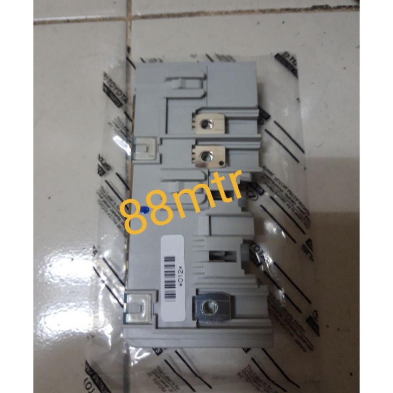 Box FUSE BOX FUS BOX FUSEBOX FUSBOX INNOVA INOVA FORTUNER HILUX HILUX ...