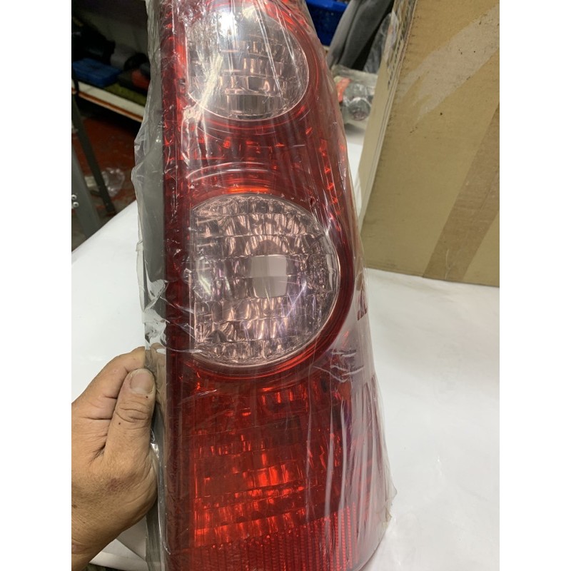 TOYOTA AVANZA 2010 REAR TAIL LAMP RH | Shopee Malaysia