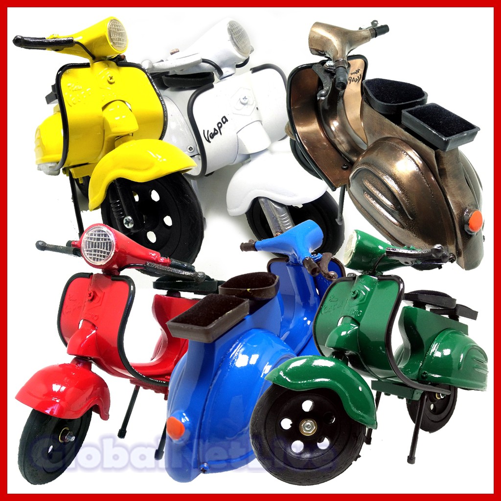 Antique miniature Metal Piaggio Vespa motorbike. miniatures, displays ...