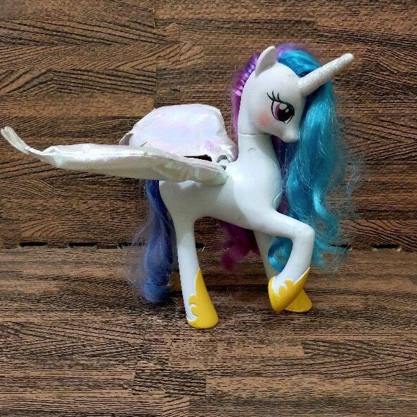 My Little Pony Talking Princess Celestia Light Up Wings Hasbro | Shopee ...