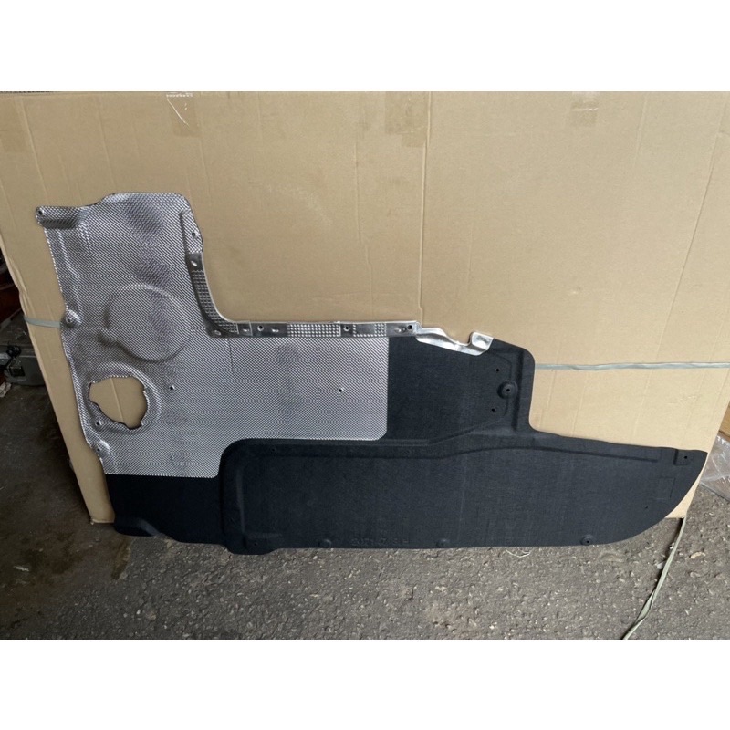 BMW F10 ENGINE LOWER COVER 1+2 | Shopee Malaysia