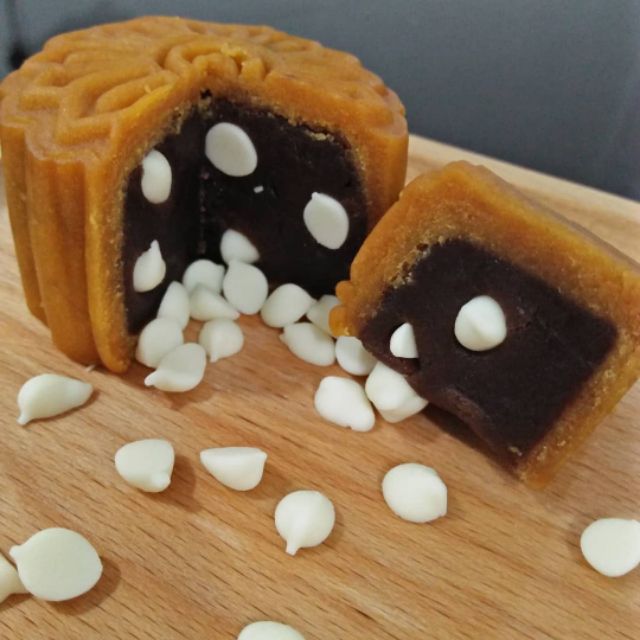 [PREORDER] Kuih Bulan Halal Mooncake White Choc Hazel | Shopee Malaysia