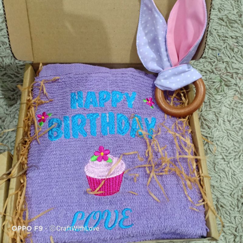 tuala happy birthday/hadiah hari guru/door gift/ hadiah kenduri/ akikah ...