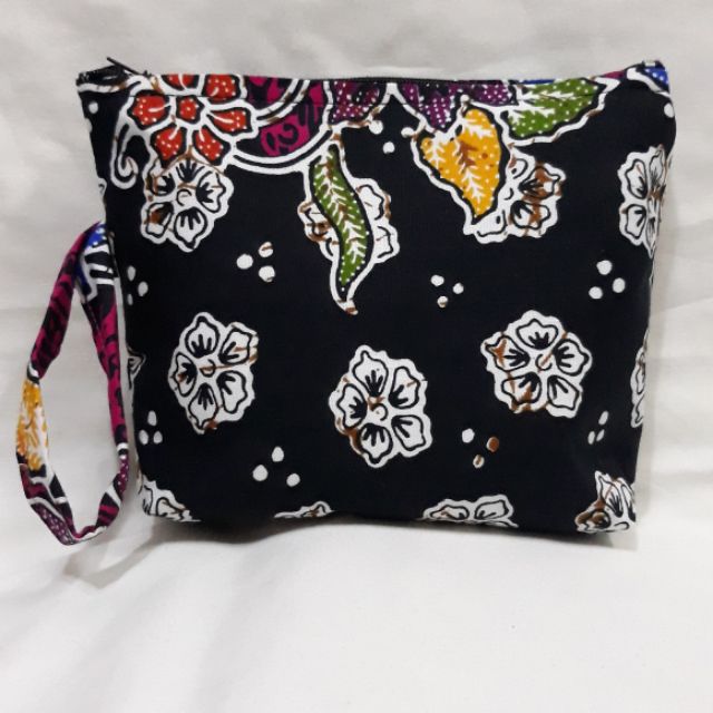 Pouch beg Batik🌸 (x ada alas kat dalam) | Shopee Malaysia