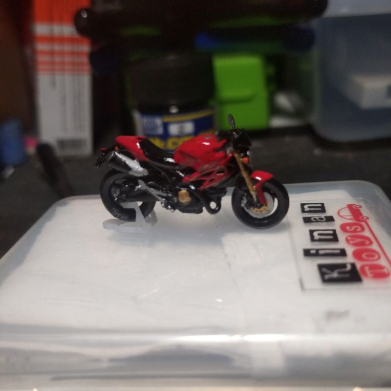 Miniature figure 1/64 ducati monster 696 For hotwheels 1:64 Scale ...