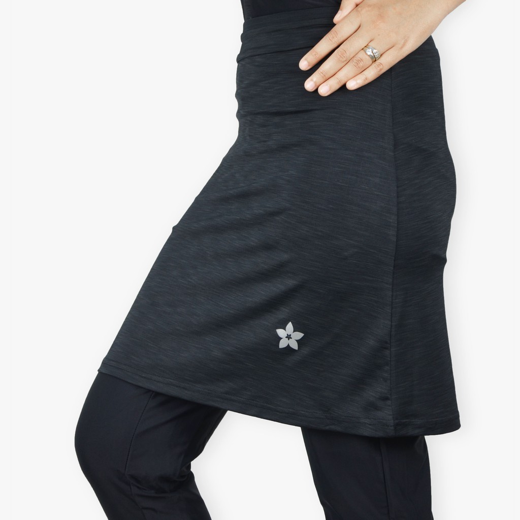 Skirt Sukan, Sports Skirt, Pull-up Skirt, Flowy skirt, Stretchable ...