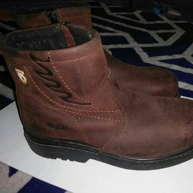Safety boots, safety shoes (used) | Shopee Malaysia