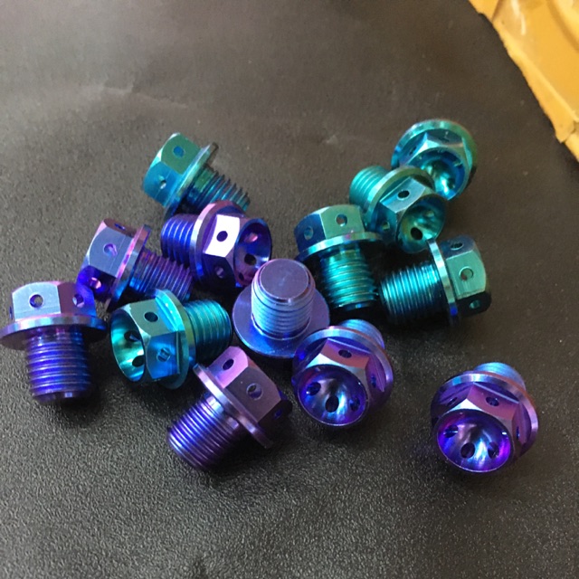 Gr5 forward and reverse threaded mirror screws (1 piece) | Shopee Malaysia