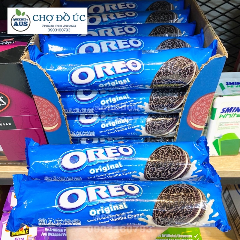 Double Stuff Oreo chocolate biscuits with vanilla cream filling, 147g ...