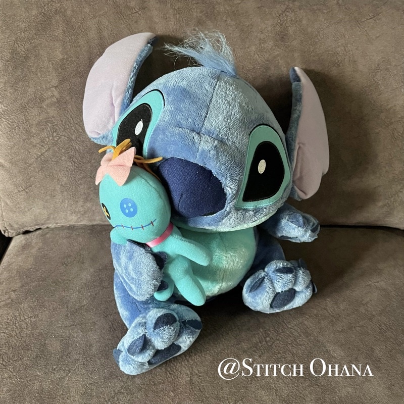 Disney Stitch with Scrump Plush Toy 100% Authentic 正品迪士尼史迪奇抱小金公仔毛绒玩具玩偶 ...