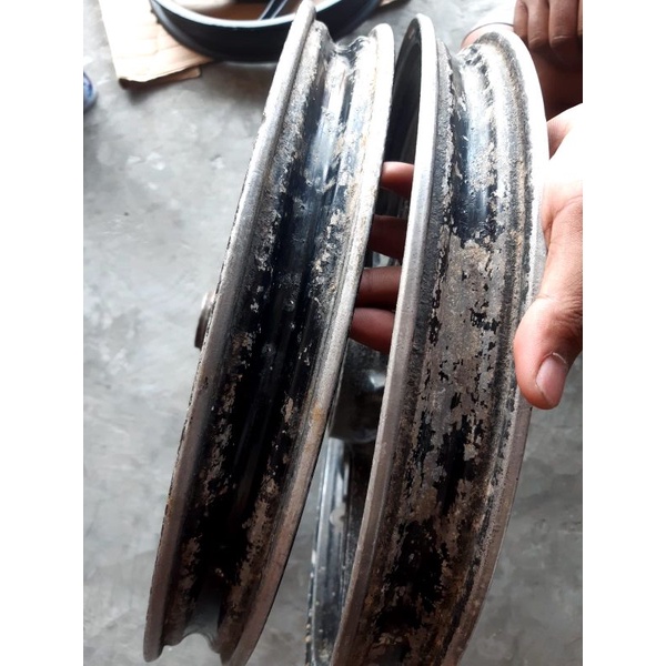 Original Suzuki smash Shogun satria 2 Stroke pelk Rims | Shopee Malaysia
