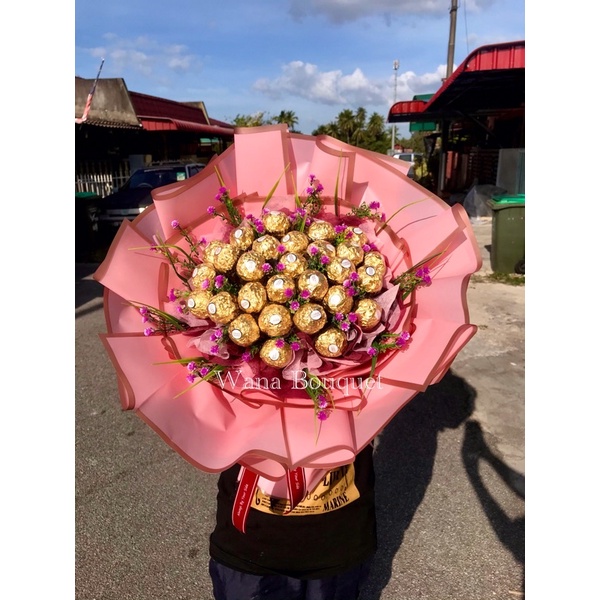 bouquet coklat / surprise bouquet / bouquet ferrero rocher valentine ...