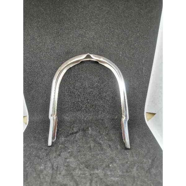 HONDA C70 GBO GBOJ Leg Shield U Bracket CHROME | Shopee Malaysia