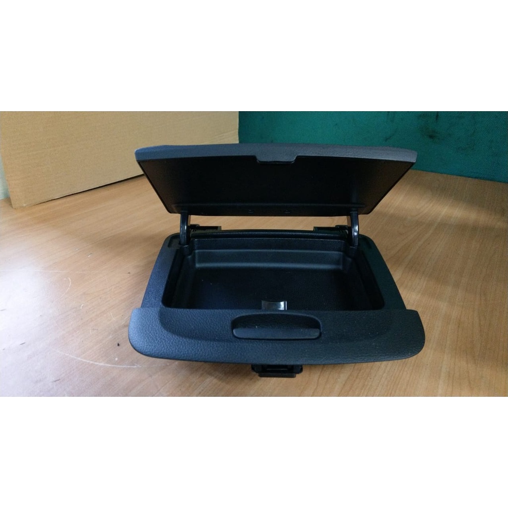 SSANG YONG ACTYON 2014'-2017' DASHBOARD CUBBY BOX ( 7657034002 LBA ...