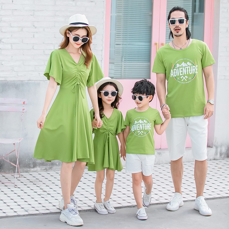Summer Family Matching Clothes Mother Daughter Dresses Family Look Dad ...