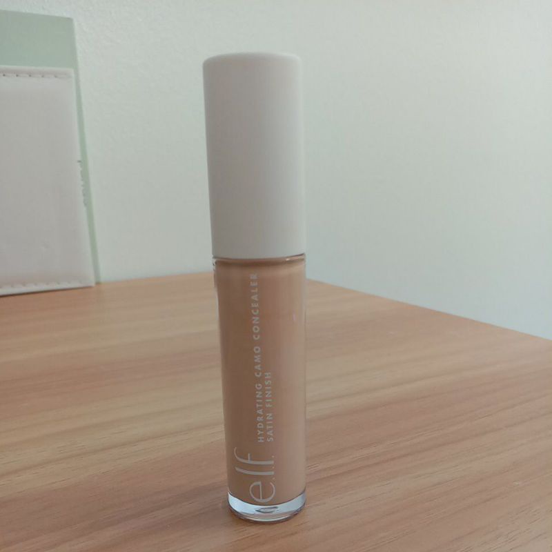 ELF HYDRATING CAMO CONCEALER (LIGHT BEIGE) | Shopee Malaysia