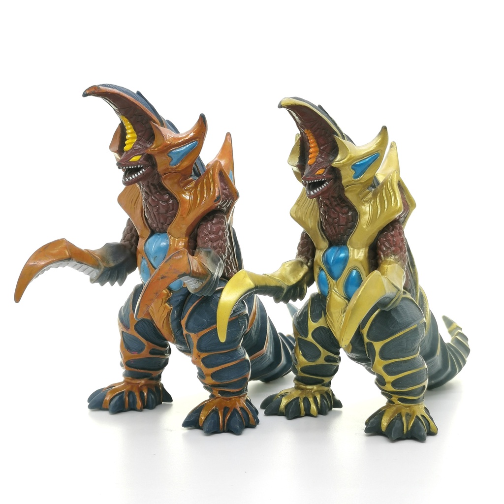 Pre Owned Bandai 6.5 inch UMS Super COV Ultraman Kaiju Monster Dinosaur ...