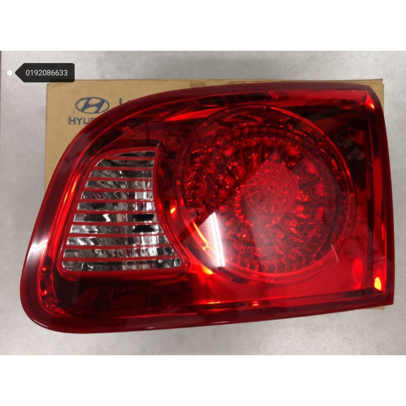 HYUNDAI SANTA FE 2008 REAR BOOT LAMP/ TAIL LAMP REFLECTOR RIGHT (DRIVER ...