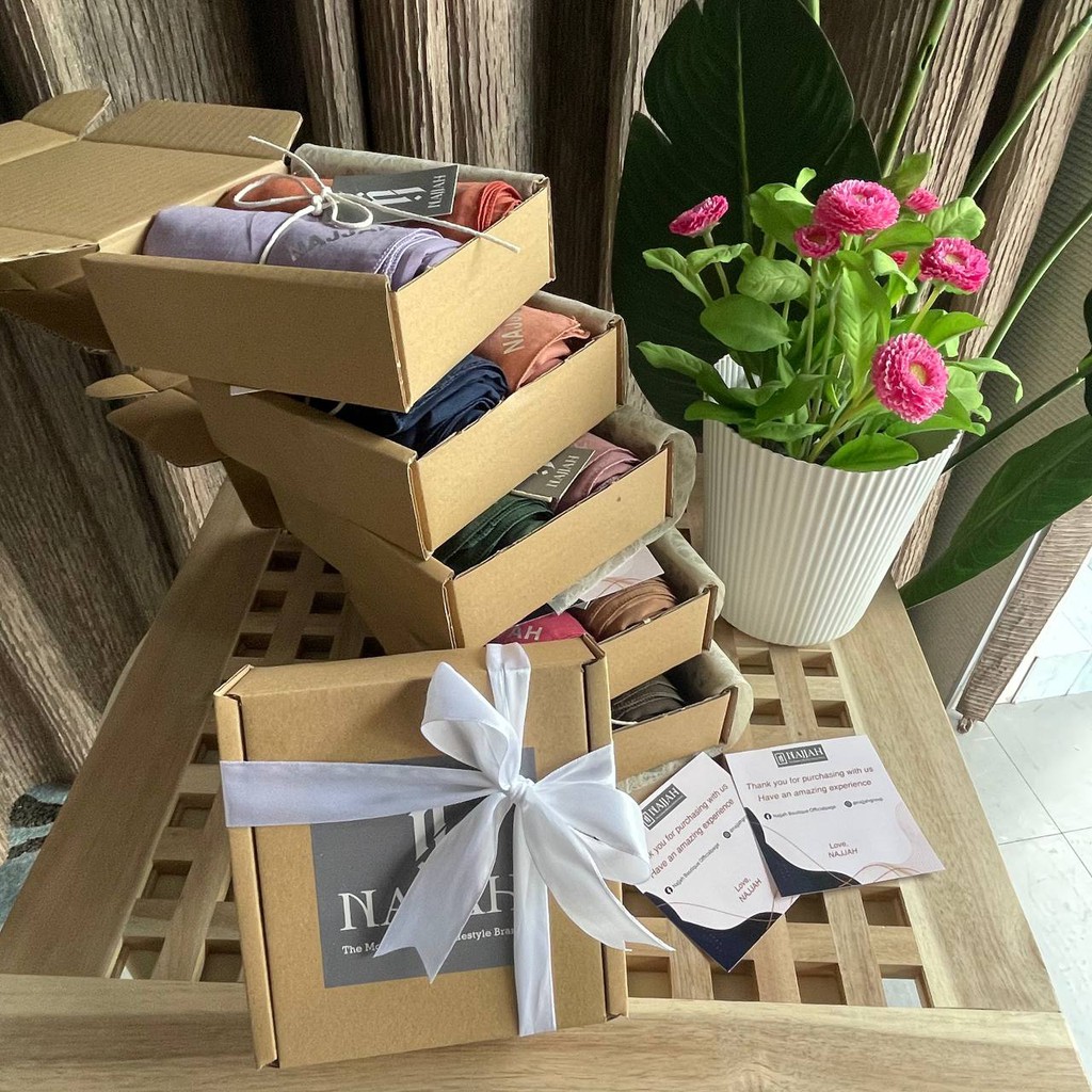 GIFT BOX NAJJAH TUDUNG BAWAL NEW | Shopee Malaysia