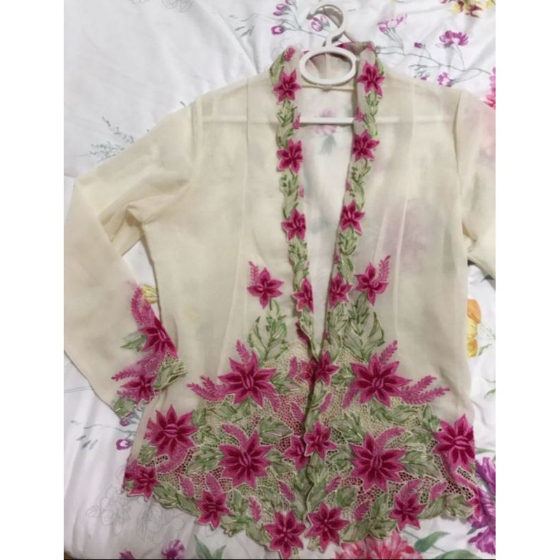 Kebaya Nyonya Sulam Preloved / Blouse Preloved / Dress Preloved ...
