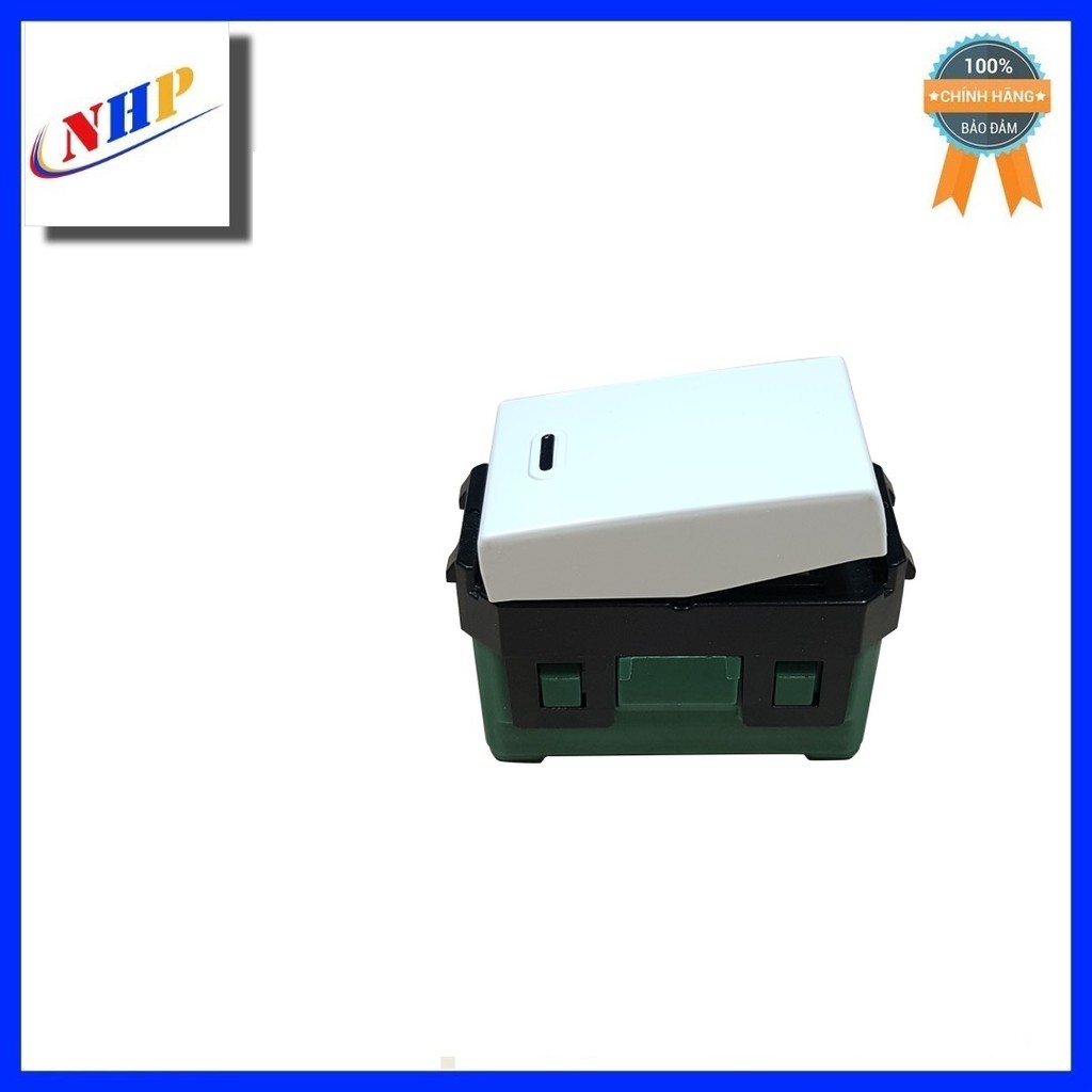 Panasonic WEV5001SW Switch (1 box of 10) | Shopee Malaysia