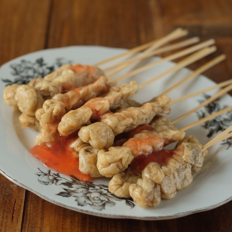 Lokching (satay ikan) berlidi / tanpa lidi berserta sos manis | Shopee ...