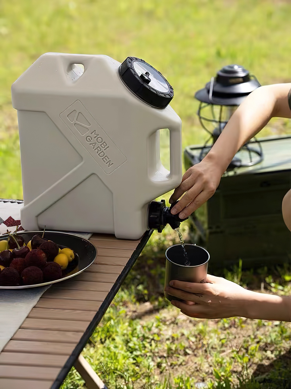 Mobi Garden Camping Portable Water Tank Container 10L 20L Litre Water Tap Outdoor PP Food Grade ...