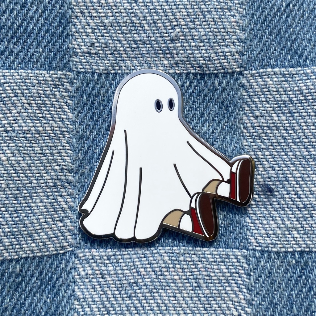 Sad Ghost Enamel Pin, Spooky Ghost Brooch, Lapel Pin, Badges, Halloween White Ghost | Shopee ...