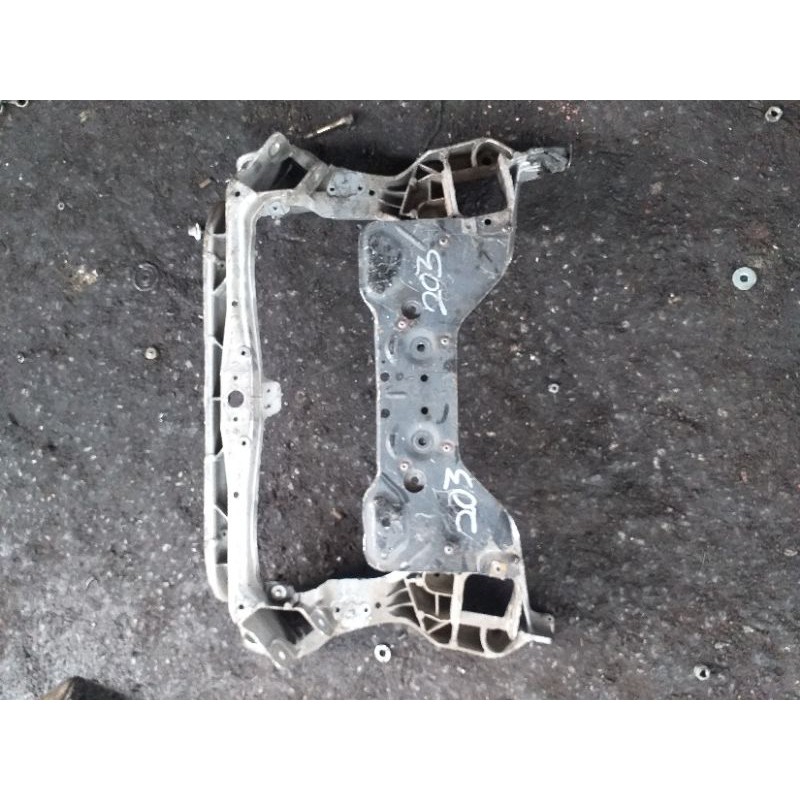 Mercedes Benz W203 Front Crossmember/Subframe | Shopee Malaysia