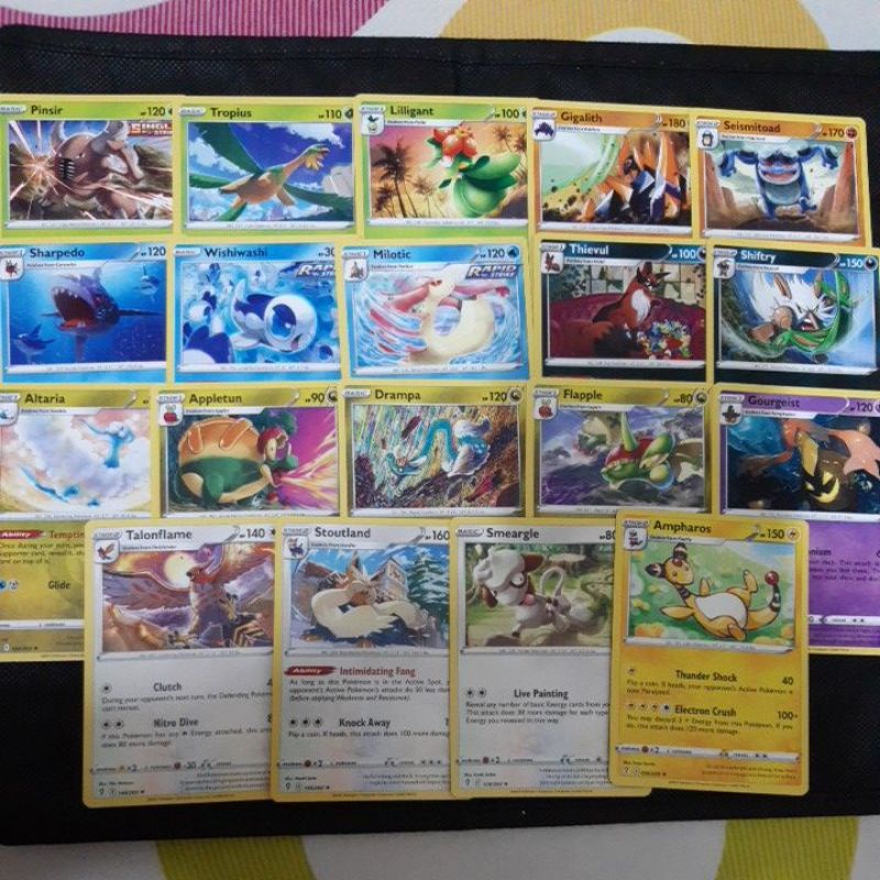 Pokemon Card TCG: Evolving Skies Rare: Pinsir/ Milotic/ Altaria ...