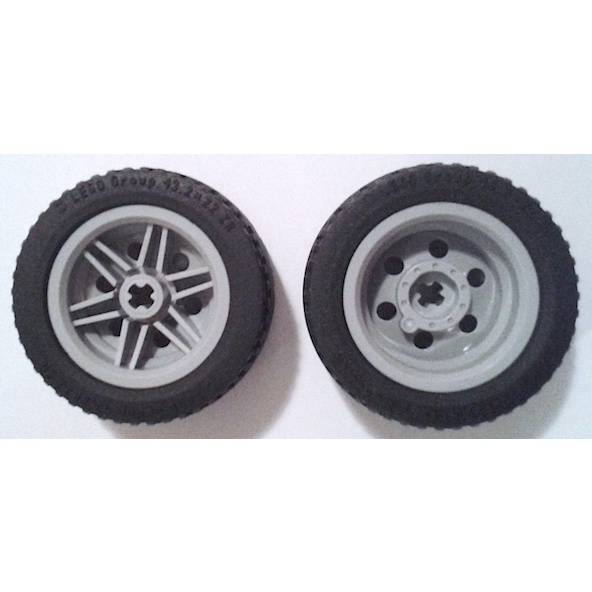 Lego 56145c01 Wheel 30.4mm D. x 20mm with No Pin Holes and Reinforced ...