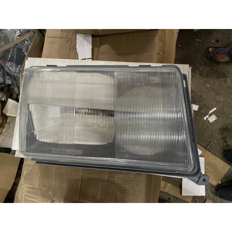 W124 OLD MODEL HEAD LAMP GLASS 1986-1992y | Shopee Malaysia