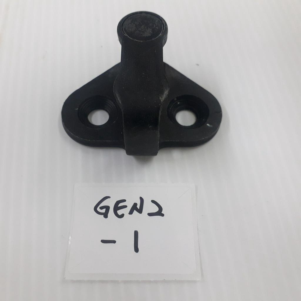 (1PCS GEN2-1) (PW891386) (ORI) DOOR STRIKER FOR PROTON GEN2 & PERSONA ...