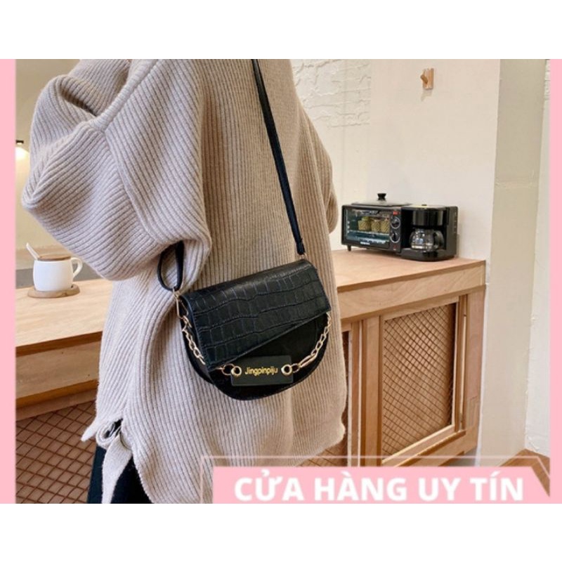 Live Bag (Images Are For Real Illustration Properties, The shop Takes ...