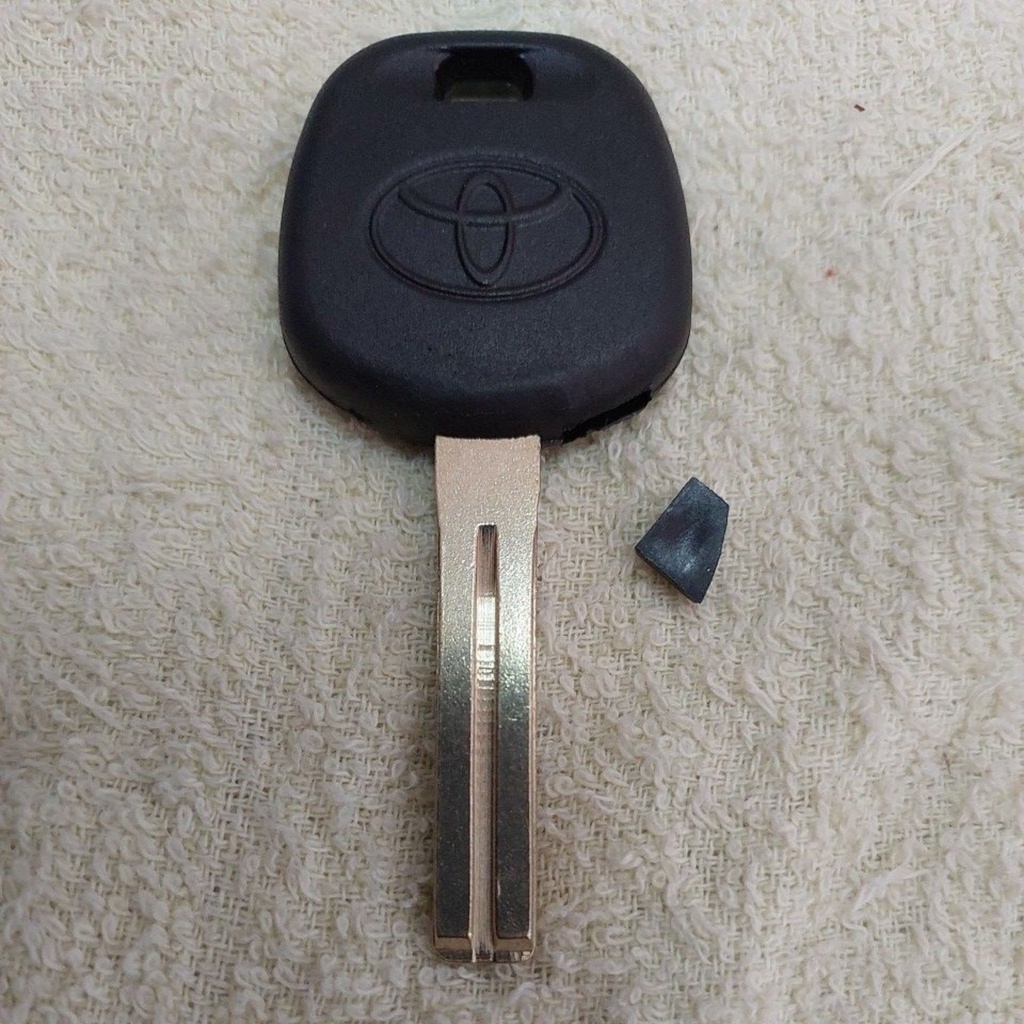 Toyota Hilux Harrier ACU30 TOY48 Uncut Key Blank Slot Chip (no provide ...