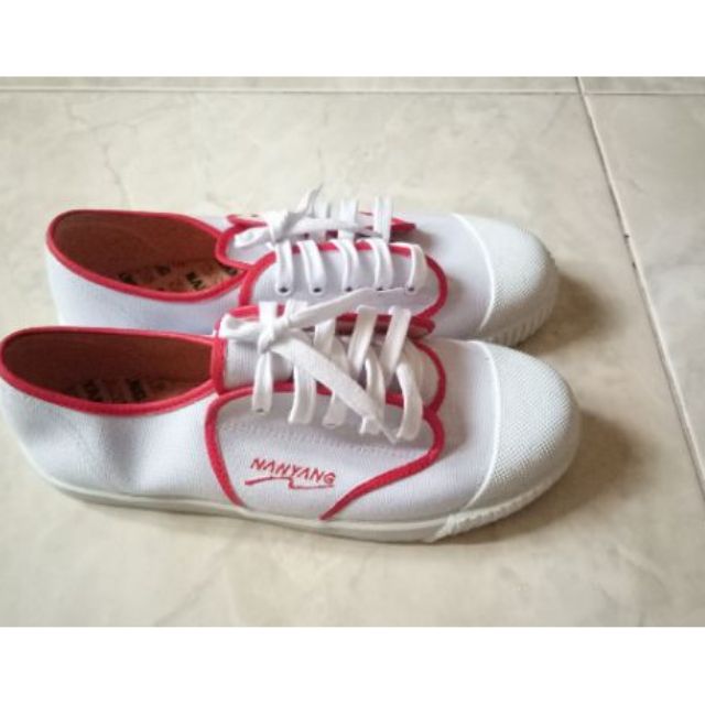 Original Nanyang Shoes White Strike Red Kasut Nanyang Putih Line Merah ...
